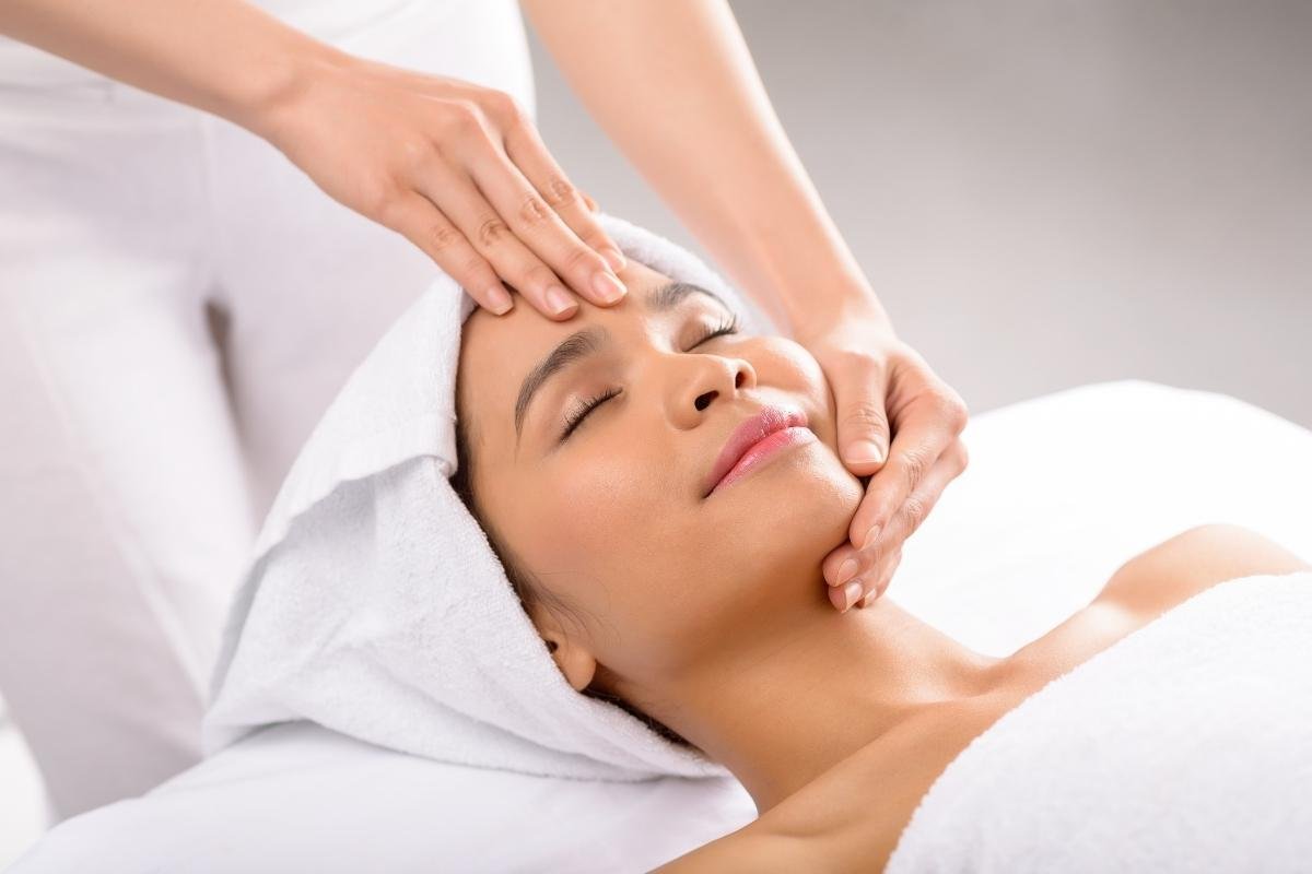 Services - Arneta Aesthetics - Beauty Salon